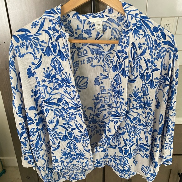 H&M | Tops | Hm Oversized Resort Shirt | Poshmark